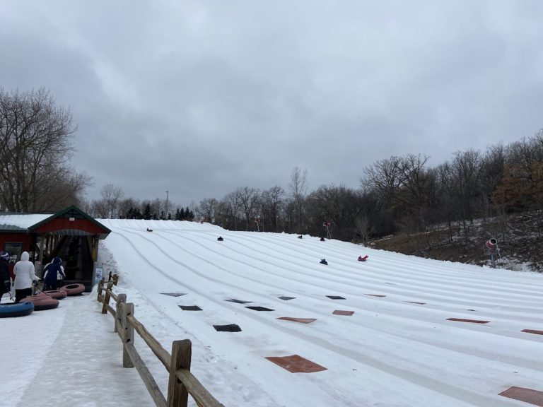 A Guide to Minnesota Snow Tubing