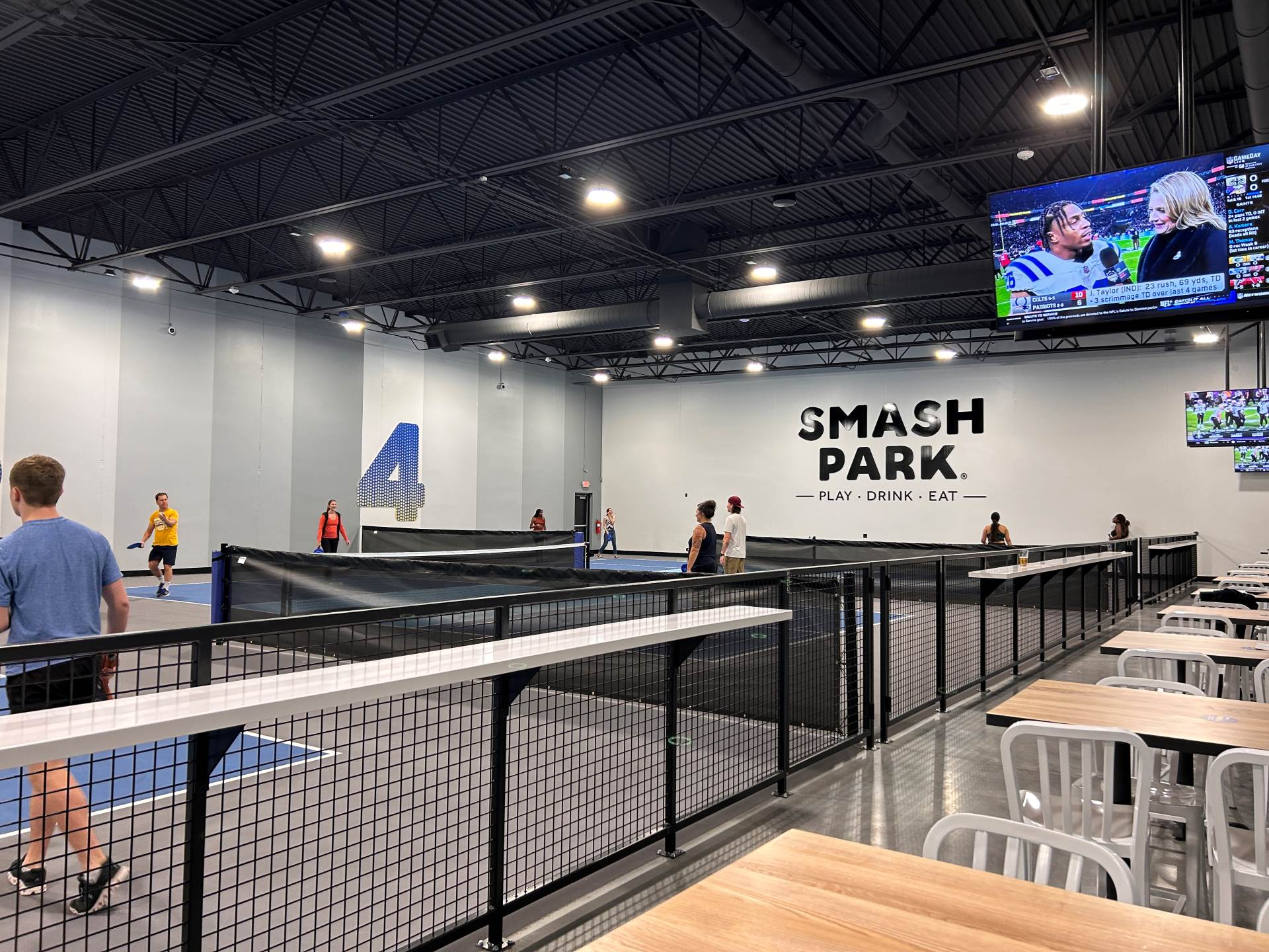Smash Park, All-In-One Pickleball, Bowling, And Restaurant - Minnesota ...