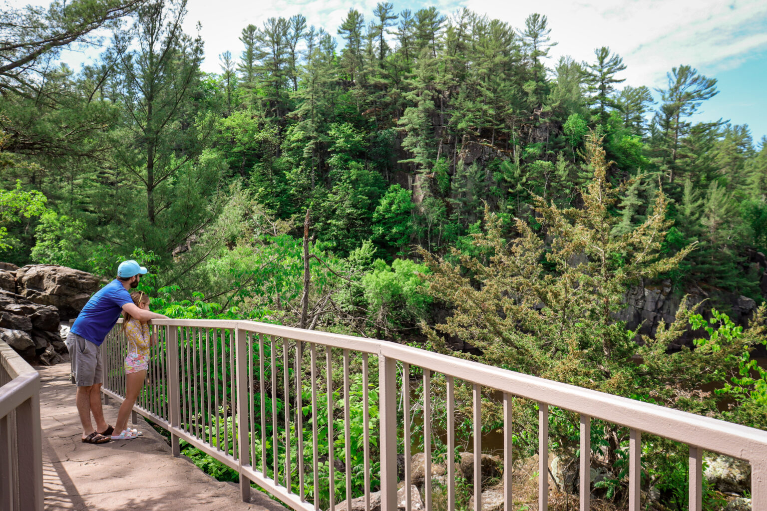 Stunning Views & Hiking Trails: Your Guide to Interstate State Park ...
