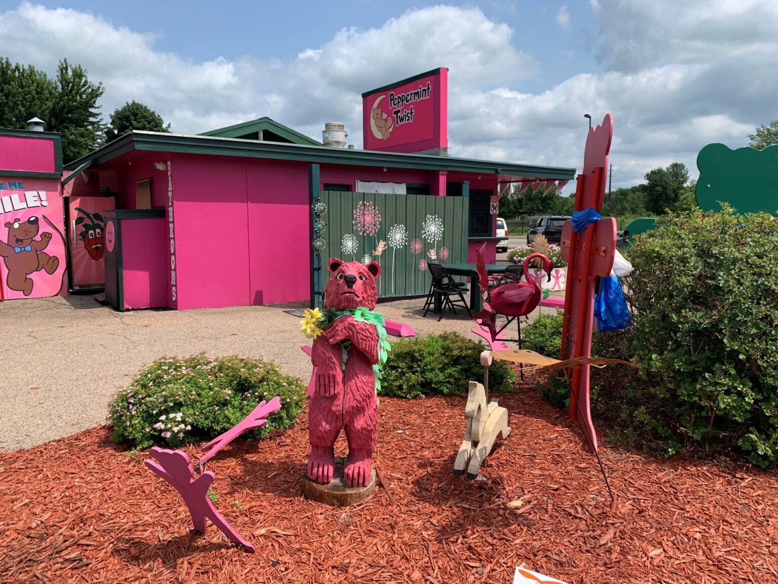 Discover the 5 Best Twin Cities Drive-In Diners