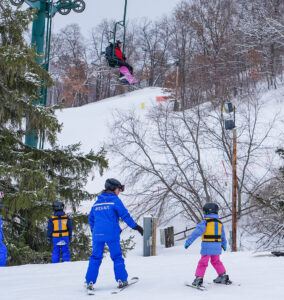 Top Spots for Downhill Skiing & Snowboarding in Minnesota