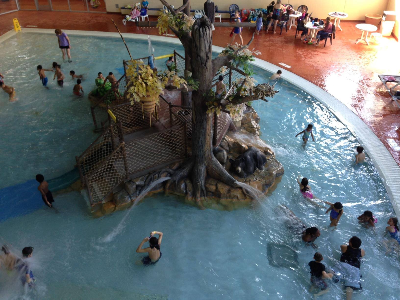Best Minnesota Indoor Waterparks & Pools for Families
