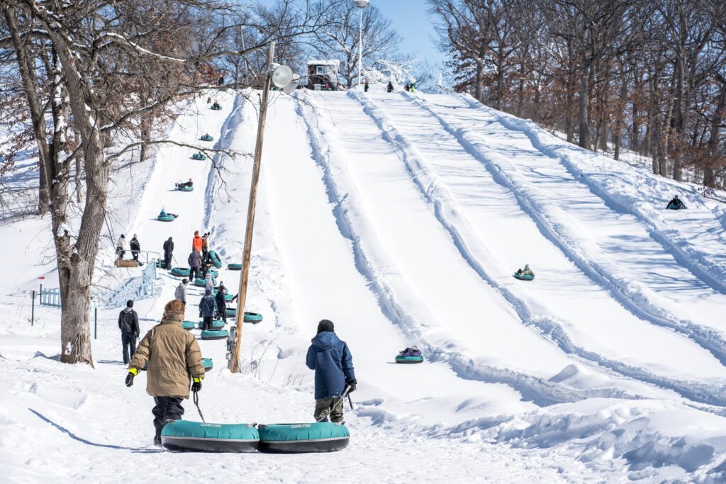 A Guide to Minnesota Snow Tubing