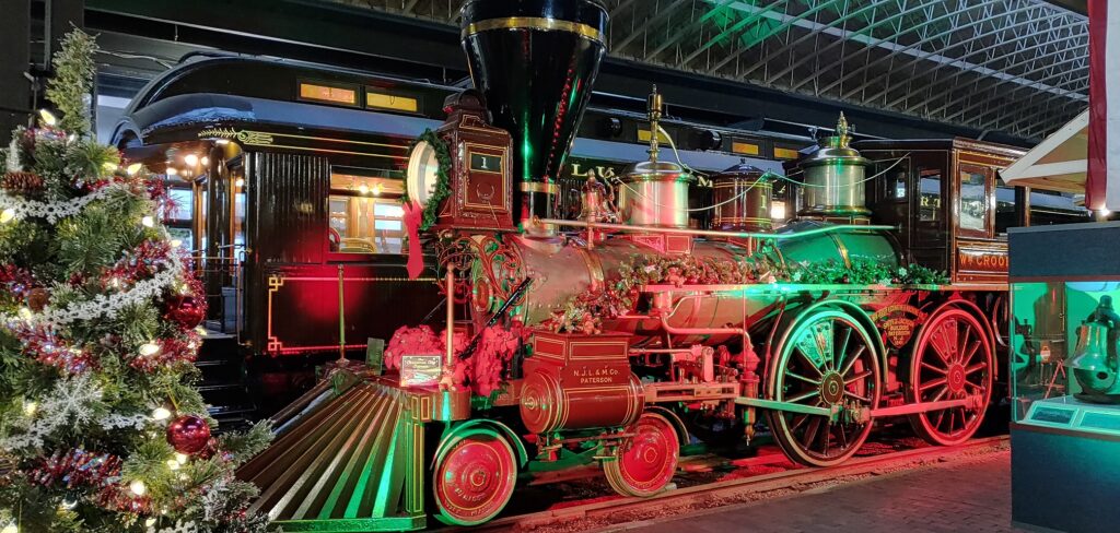 Duluth Shines in December: Top Family Holiday Adventures